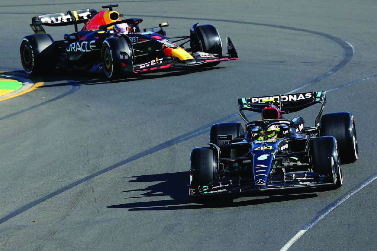 Hamilton指新Sprint比賽週是「有積分的練習賽」 - LightsOut