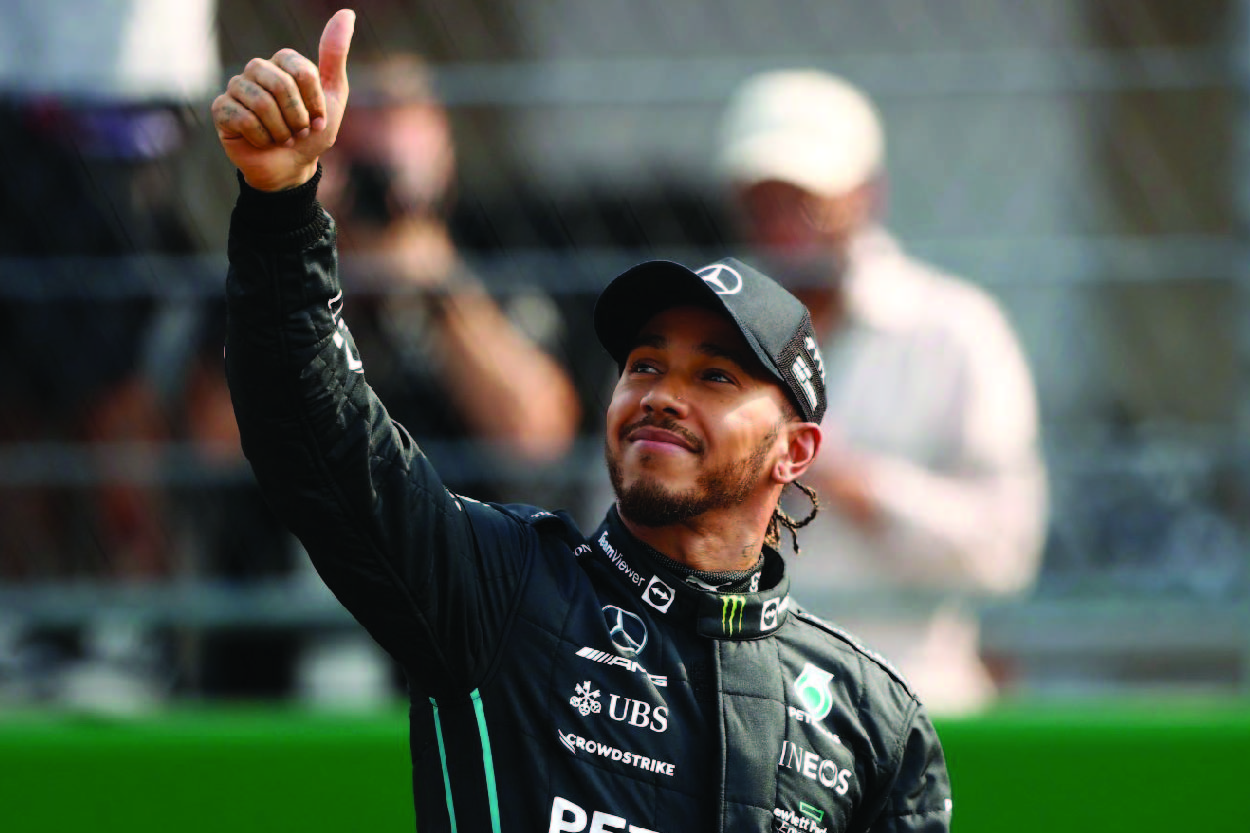 Hamilton、Russell與Mercedes續約至2025年 - LightsOut