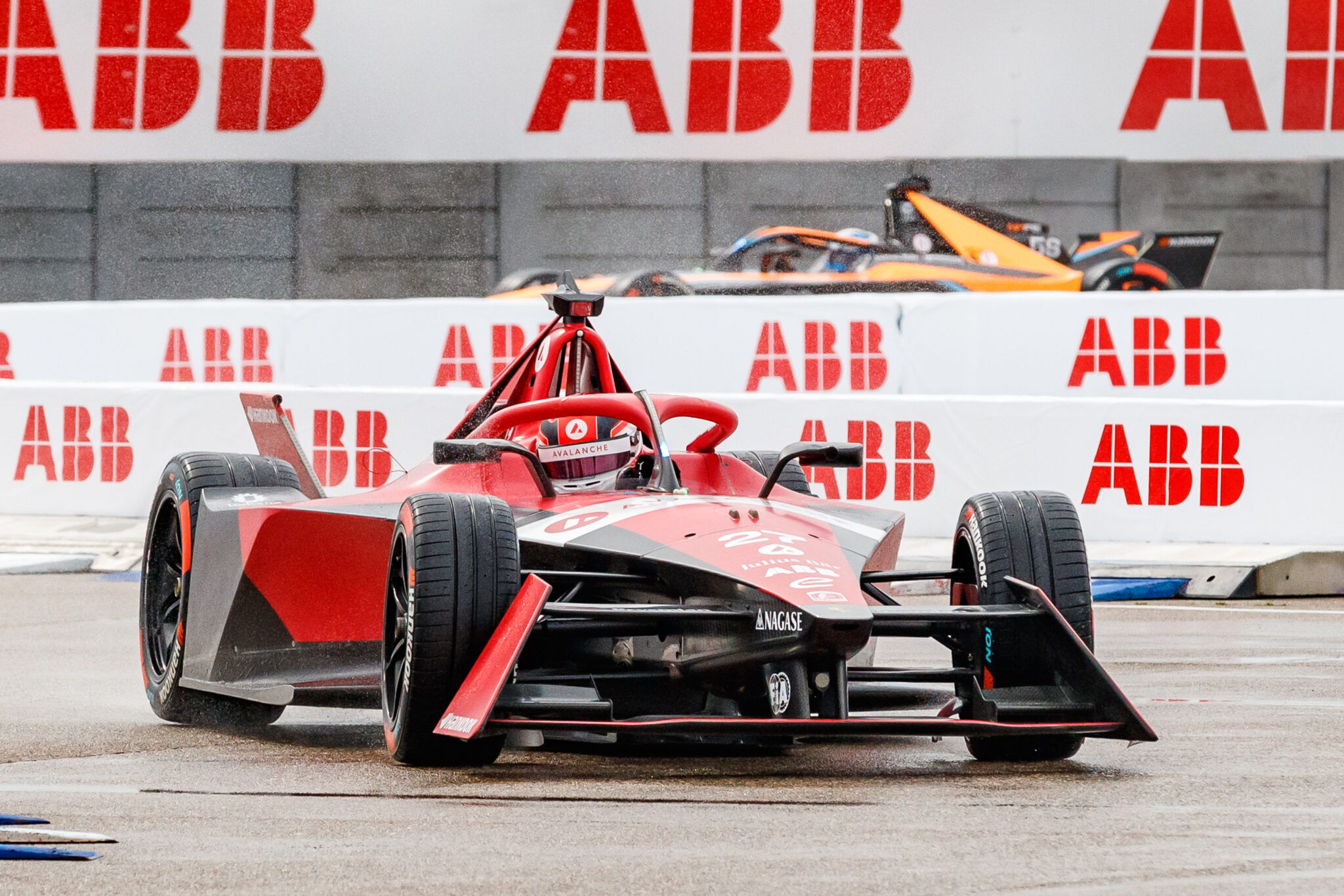 Bridgestone成為Formula E Gen4賽車輪胎供應商 - LightsOut