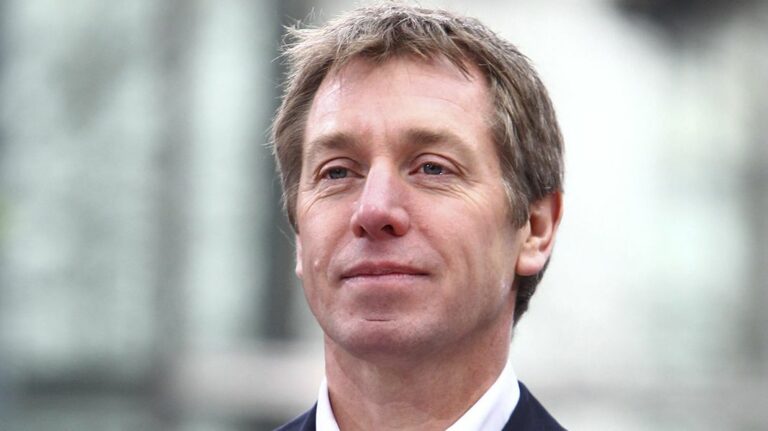 Visa Cash App RB強化車隊陣容 聘請多位人才擔任高層 - LightsOut