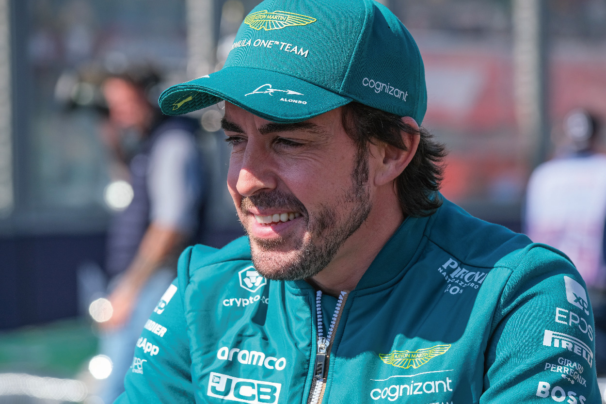 Button認為Fernando Alonso是Mercedes的理想人選 - LightsOut
