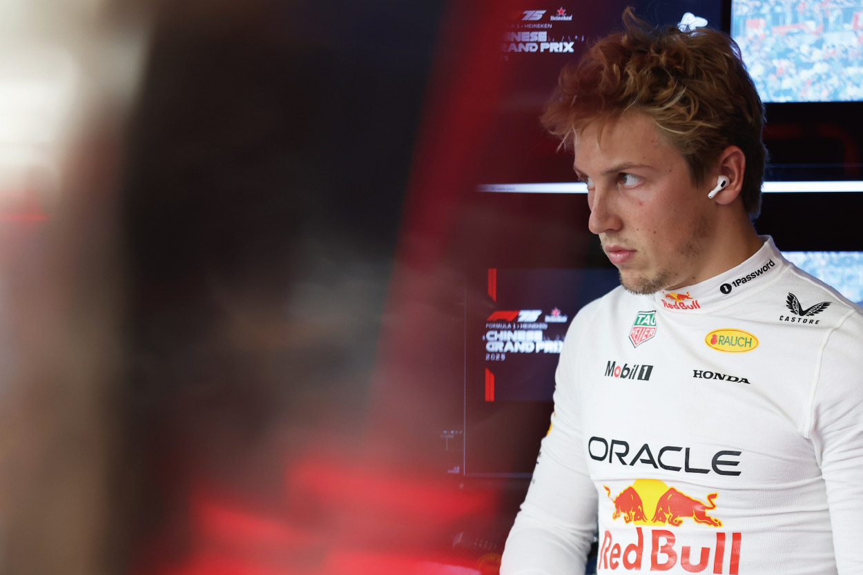 Max Verstappen不同意Red Bull淘汰Liam Lawson - LightsOut