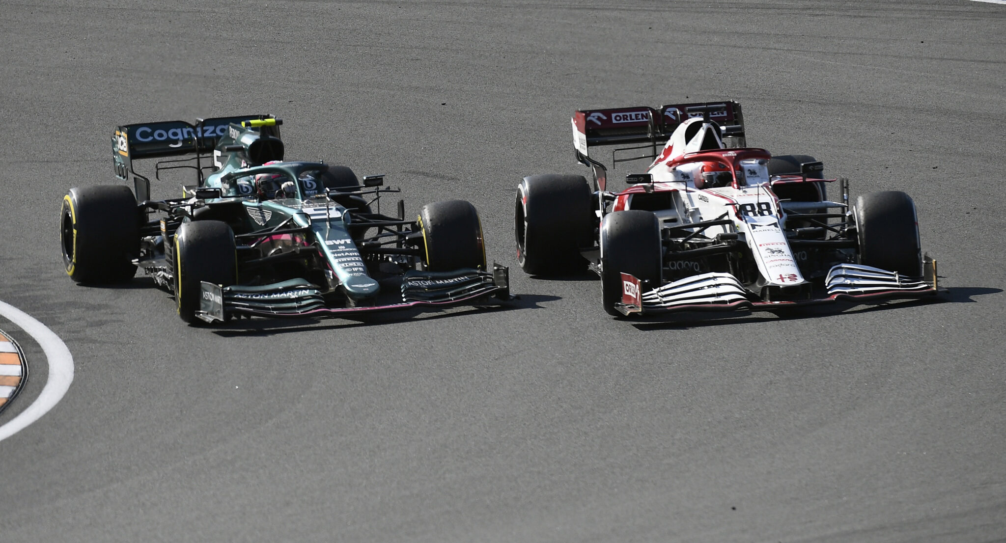 Alonso讚揚Le Mans冠軍Kubica為賽車界「傳奇人物」 - LightsOut