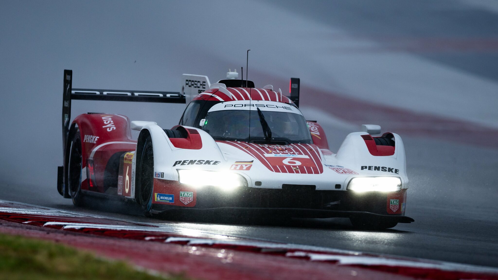 Porsche宣佈來年不會以廠隊身份參加WEC - LightsOut